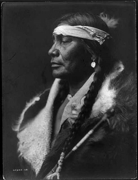 This Photographer Took 40,000 Images of Native Americans. The Results ...